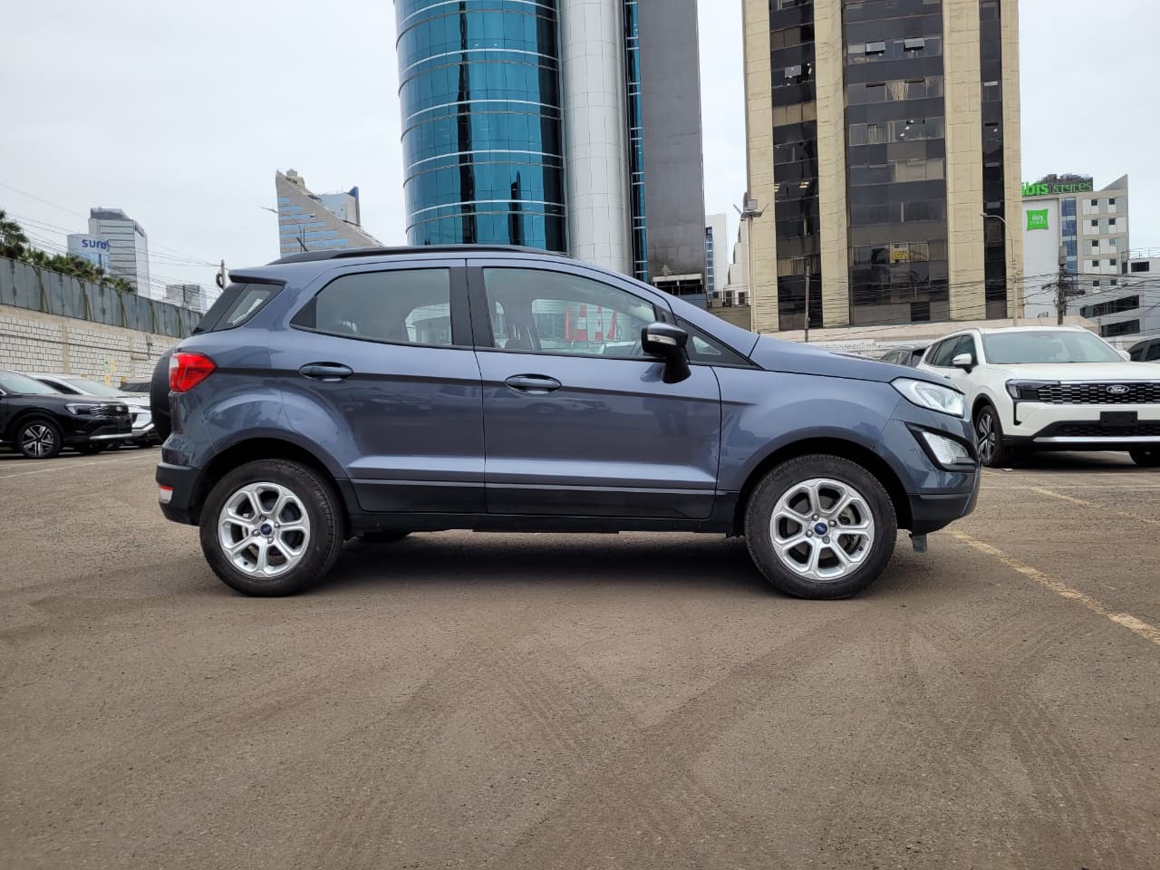 FORD ECOSPORT TREND 2022 1.5L MT | AutoSummit